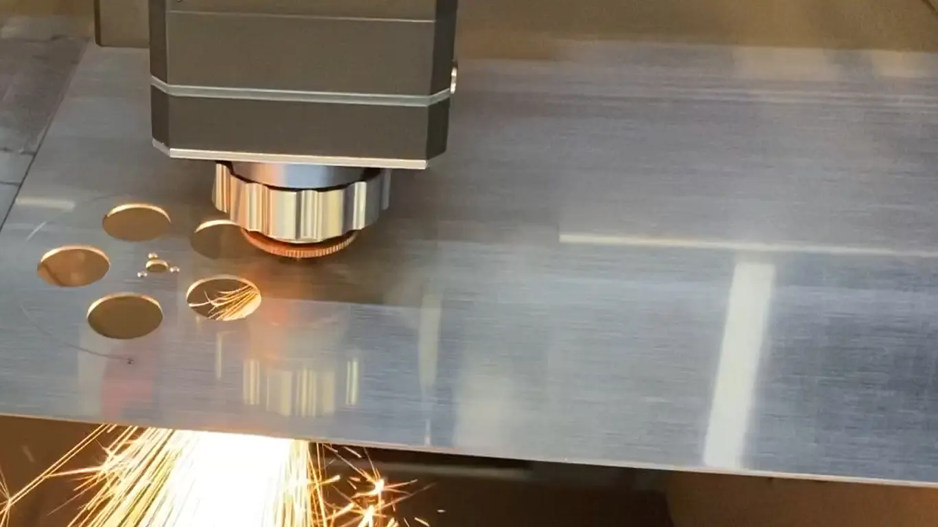 Which Cutting Technology is Best for Sign Makers? | Vytek